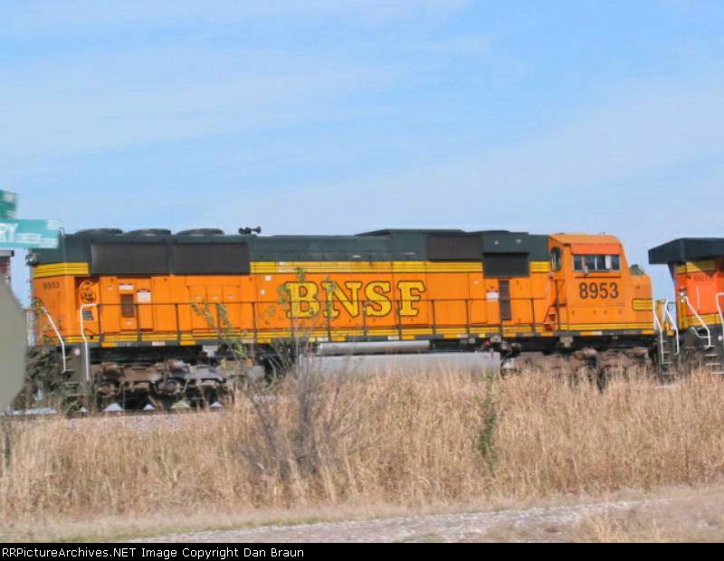 BNSF 8953